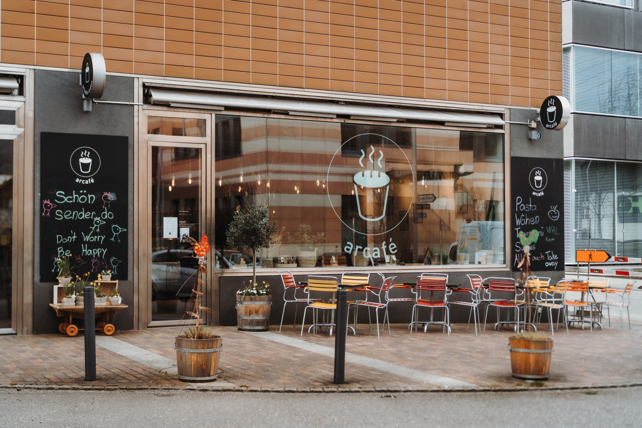Öffnungszeiten Arcafé